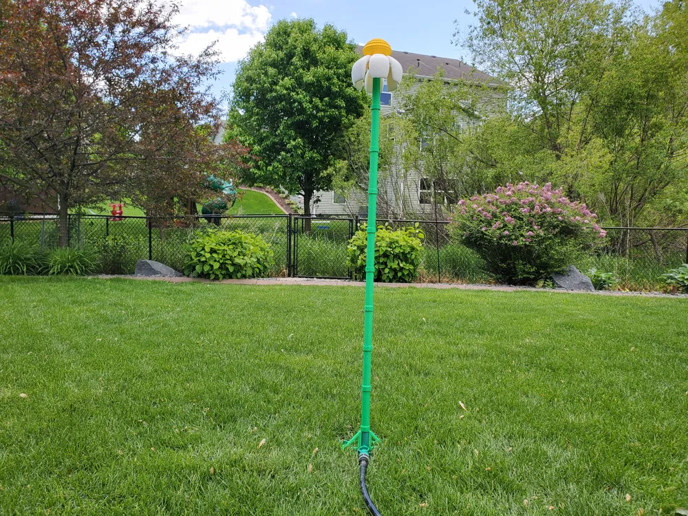 Droopy Daisy Spinning Sprinkler by Jerry Bower MakerWorld: Download ...