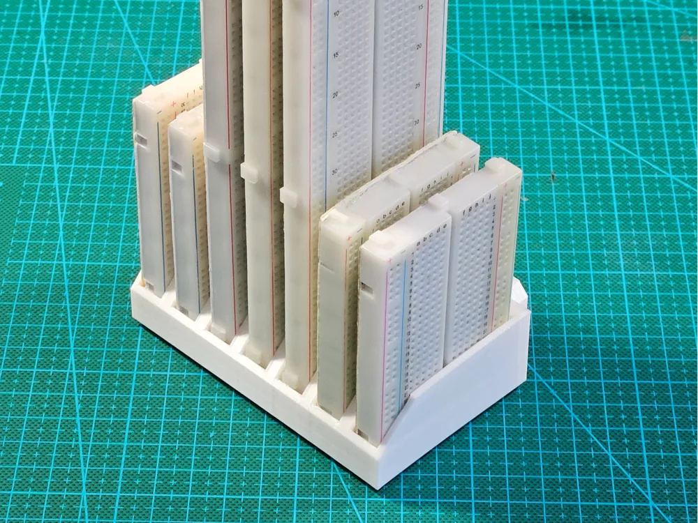 Multiboard Breadboard Holder by Vinark MakerWorld: Download Free 3D Models