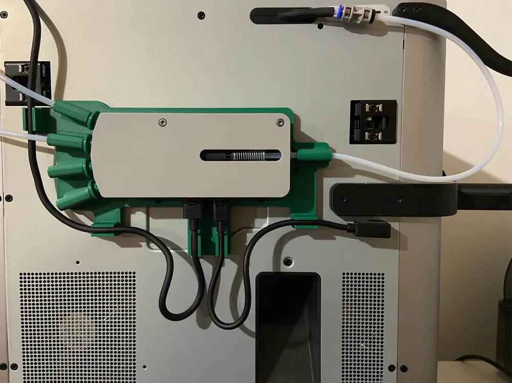 AMS HUB cables manager with 6x2mm magnets holes Remixed by Christian ...