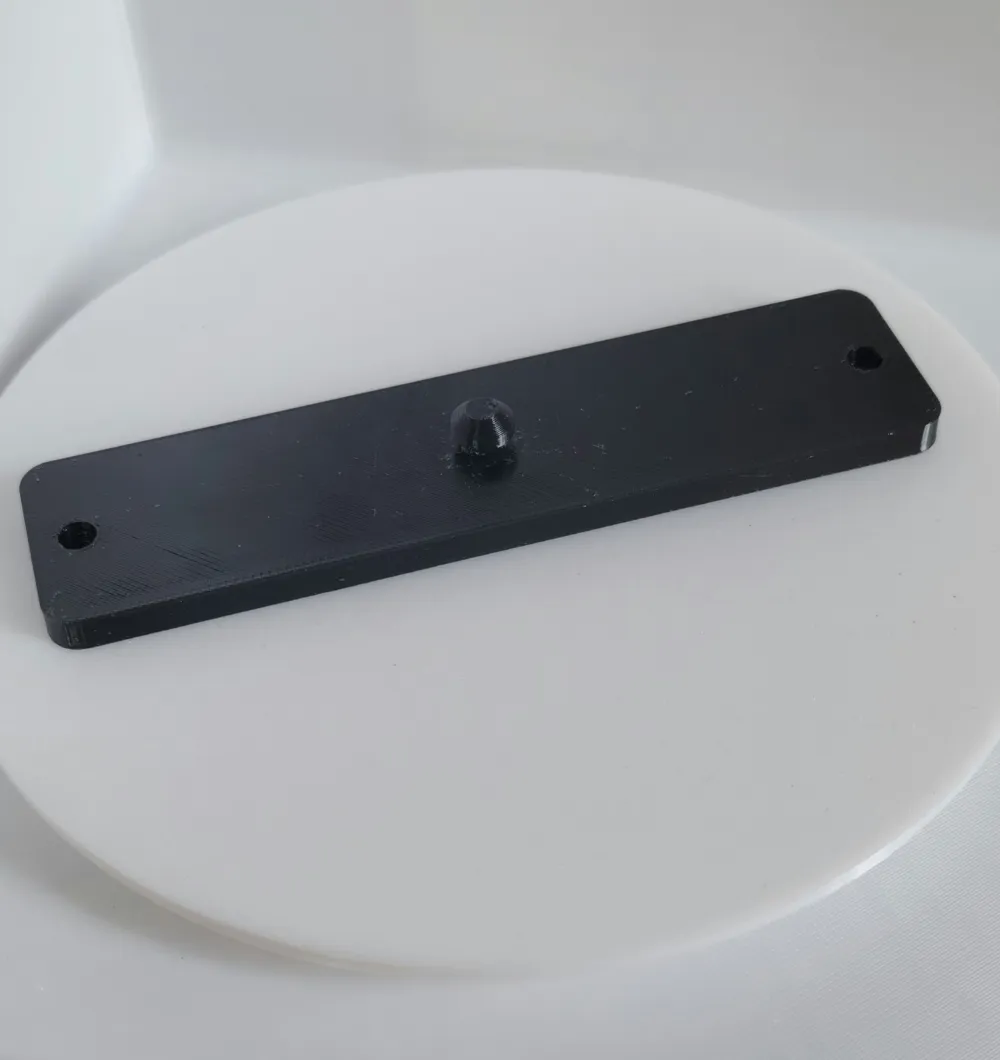 Power Strip keyhole mount bracket by Envision3DP MakerWorld: Download ...
