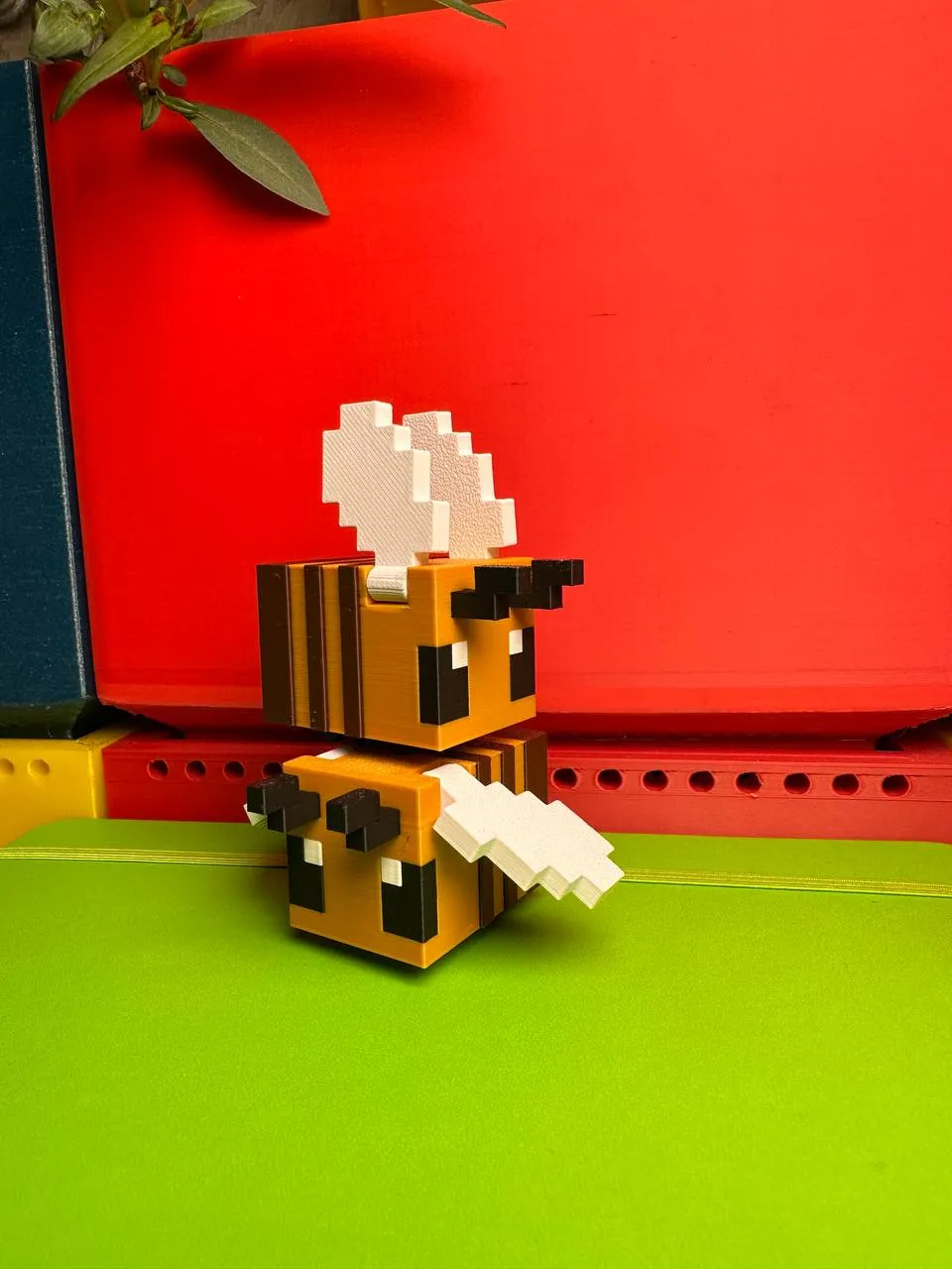 Abeja articulada de Minecraft por kirimba - MakerWorld