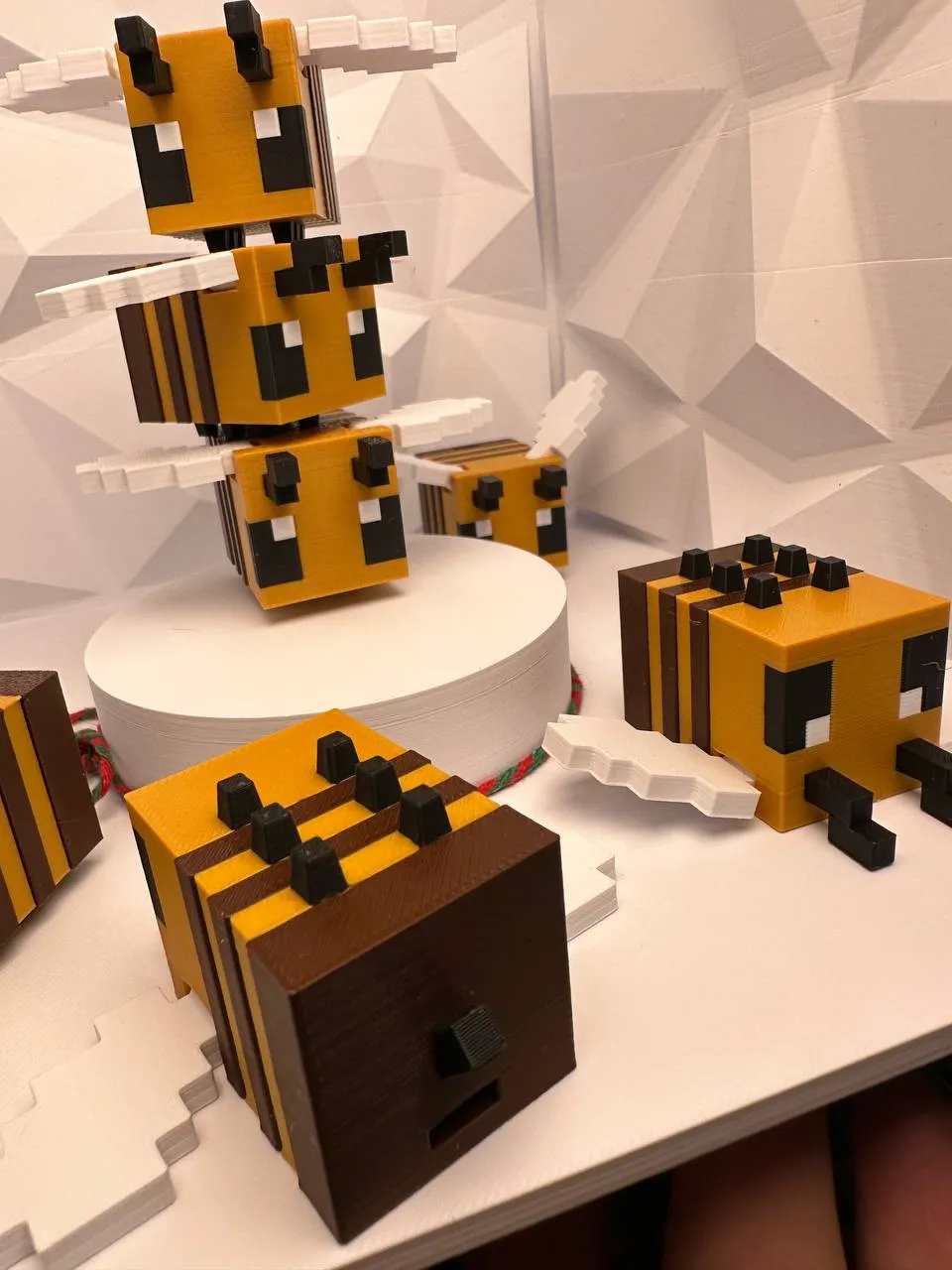 Minecraft Bee Articulated by kirimba MakerWorld: Download Free 3D Models