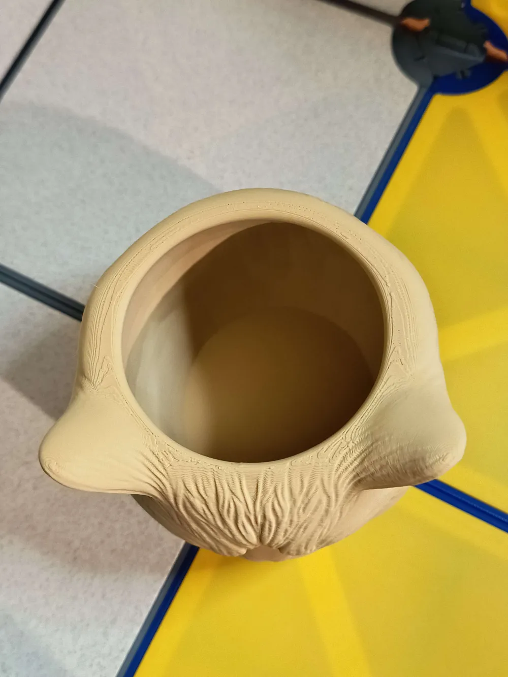 Grumpy Cat Flower Pot / Pen Holder - Free 3D Print Model - MakerWorld