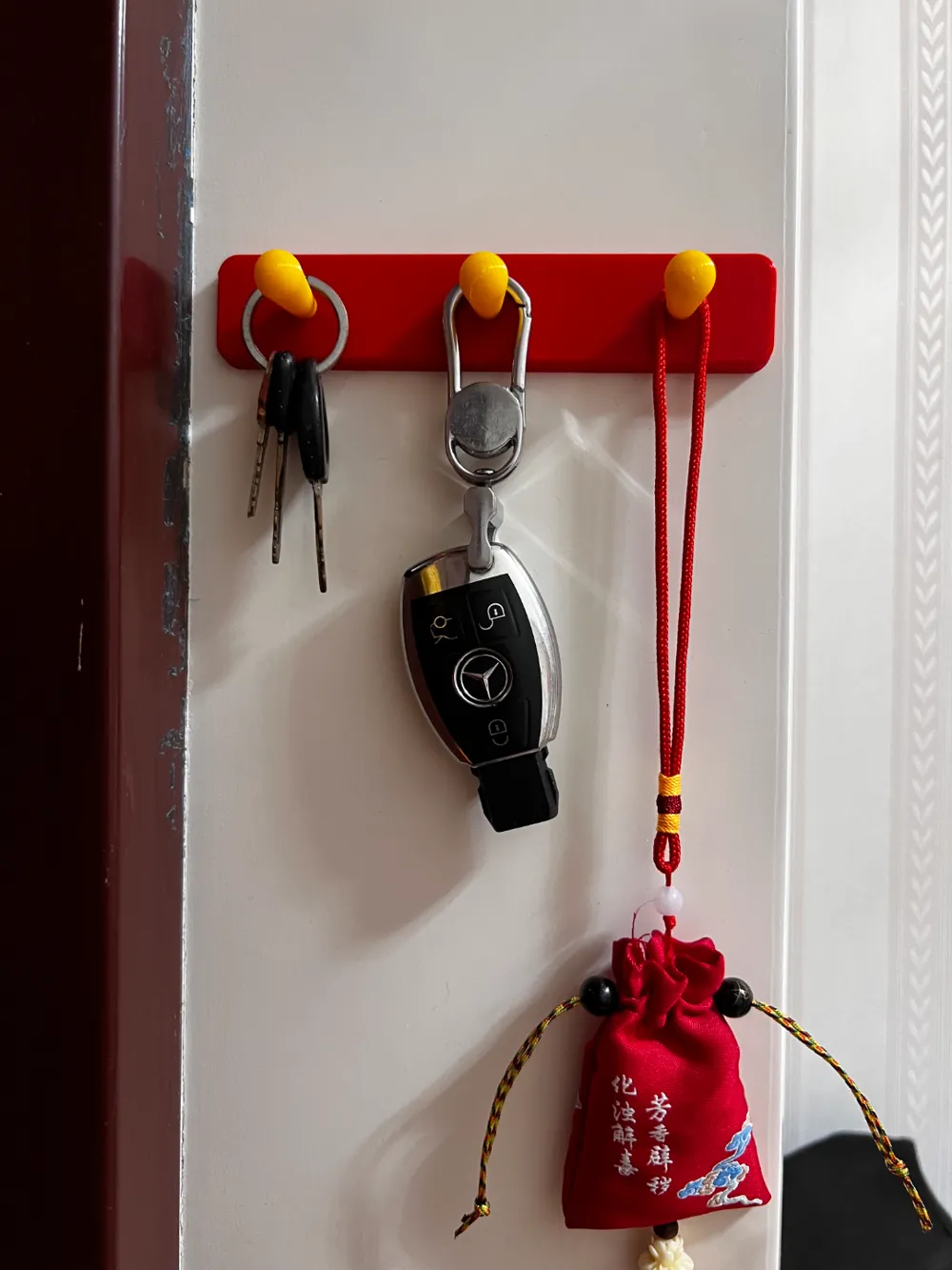 Simple key holder by Fourss - MakerWorld