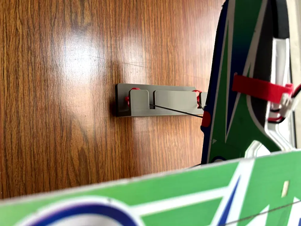 Small RC Airplane Wall Mount by brook918 - MakerWorld