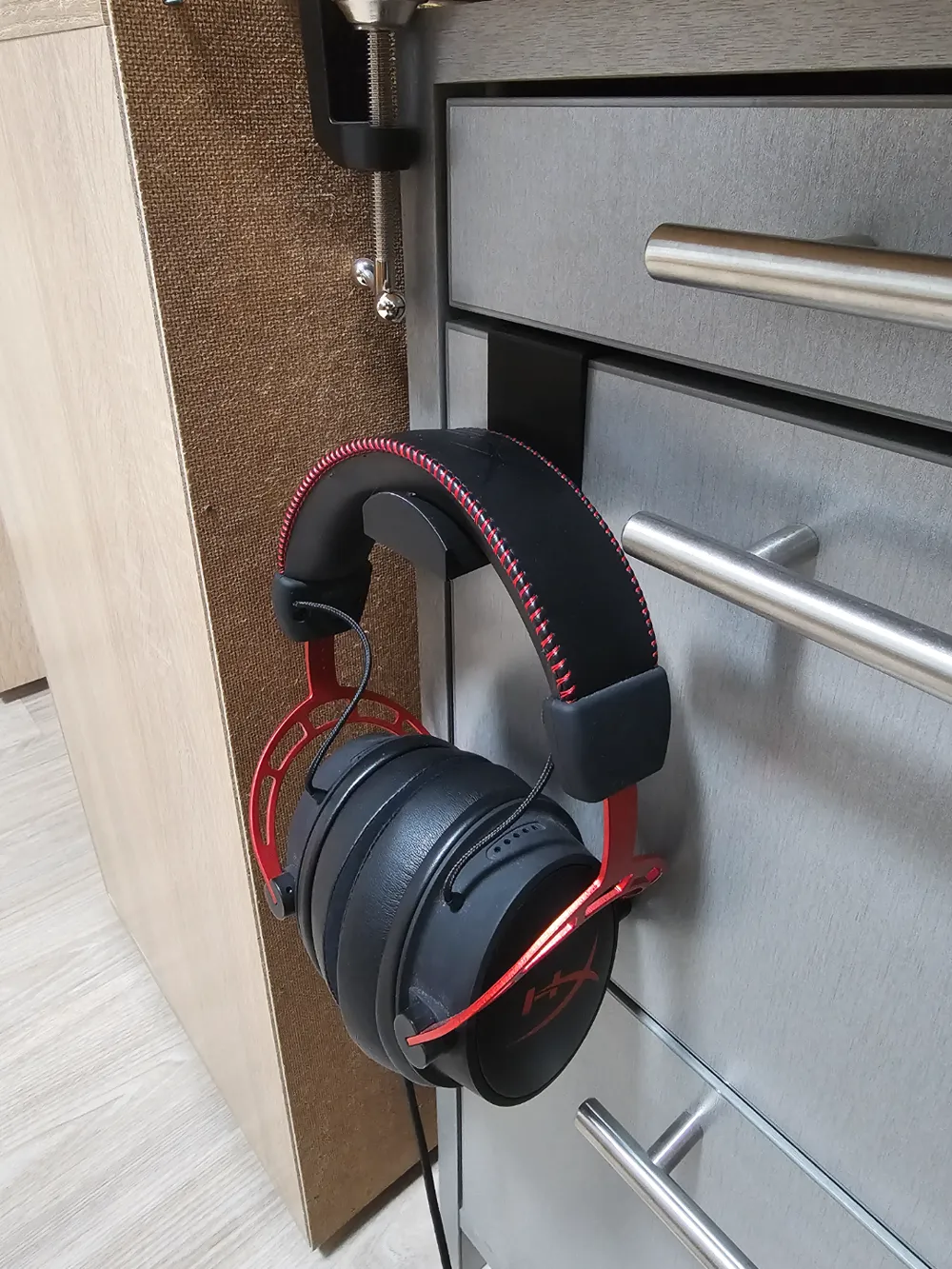 Headphone Hook by simon.r3 - MakerWorld