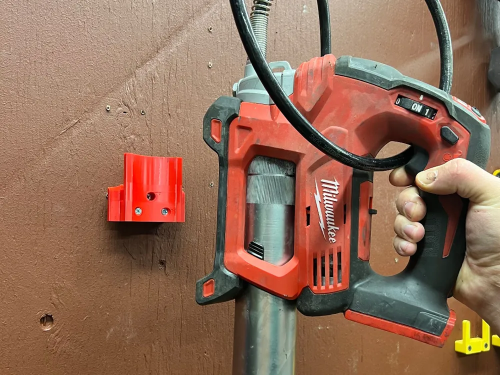 M18 Milwaukee grease gun wall mount 3D by 3DNett - MakerWorld