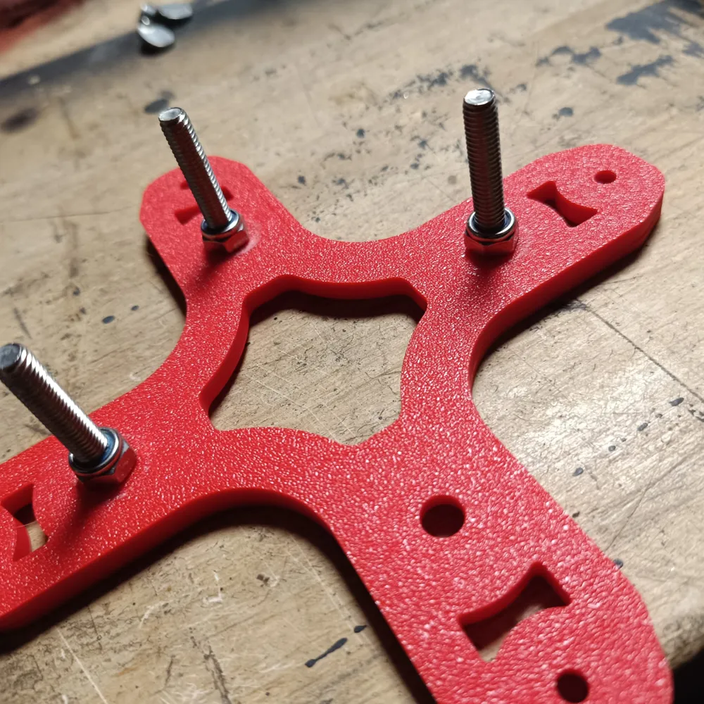 PRECision vesa mount Triple screen sim racing - Free 3D Print Model ...