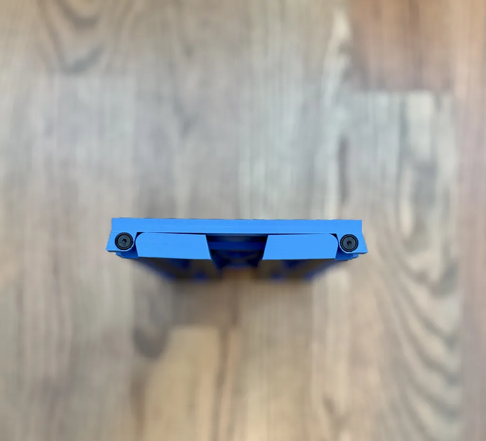 Folding RC Car Stand 1/10 - Free 3D Print Model - MakerWorld