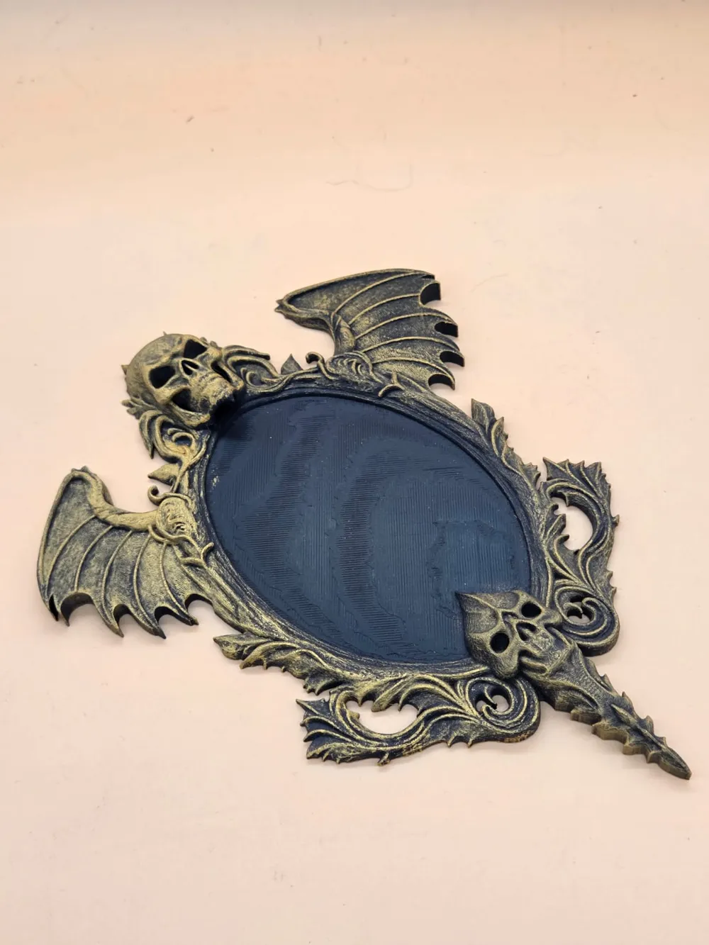 Gothic Skull Frame – Decorative 3D Printed Frame - Free 3D Print Model ...