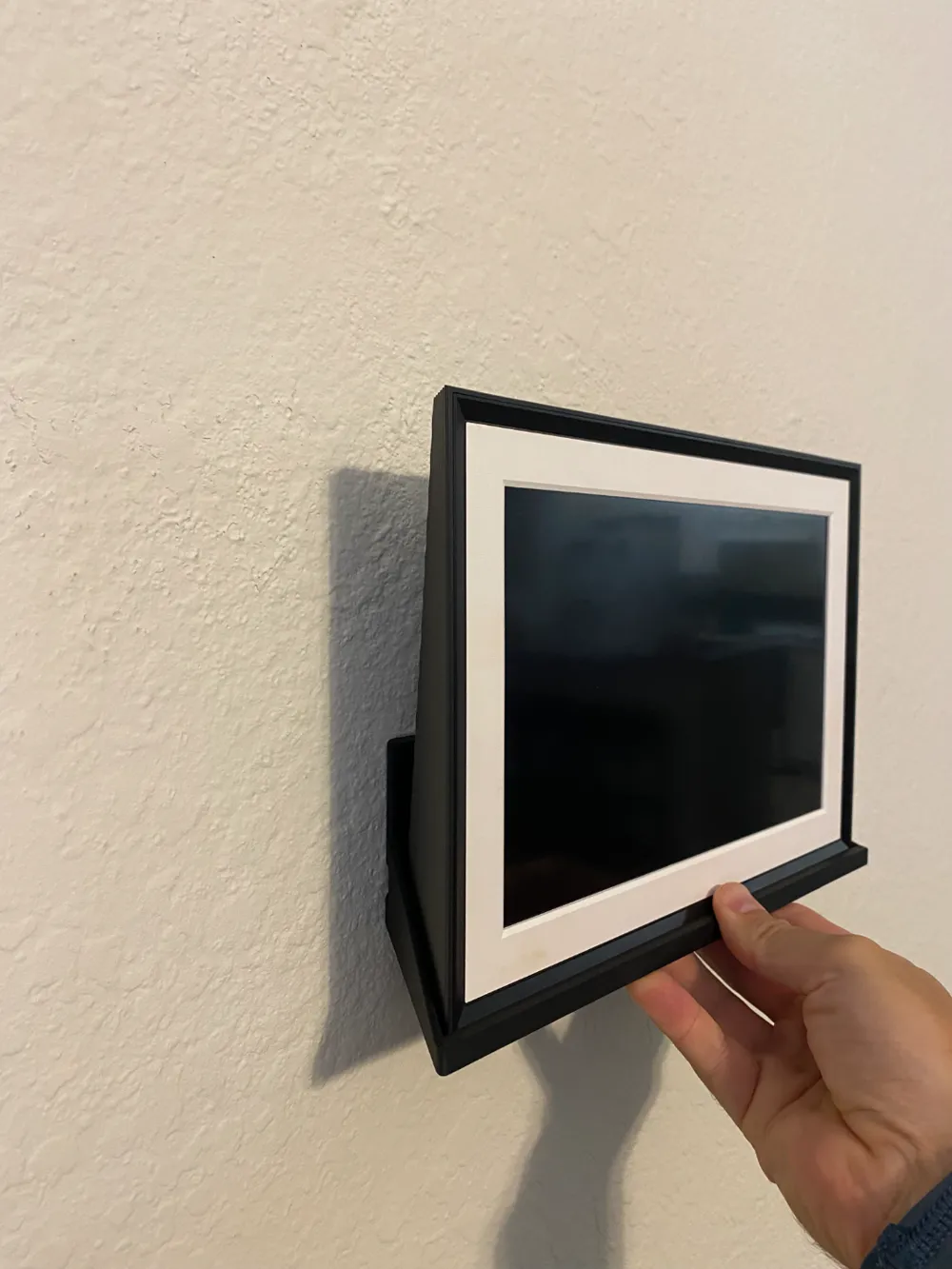 Aura 10.1 Digital Frame Wall Mount Flat by Swamp Innovations MakerWorld ...