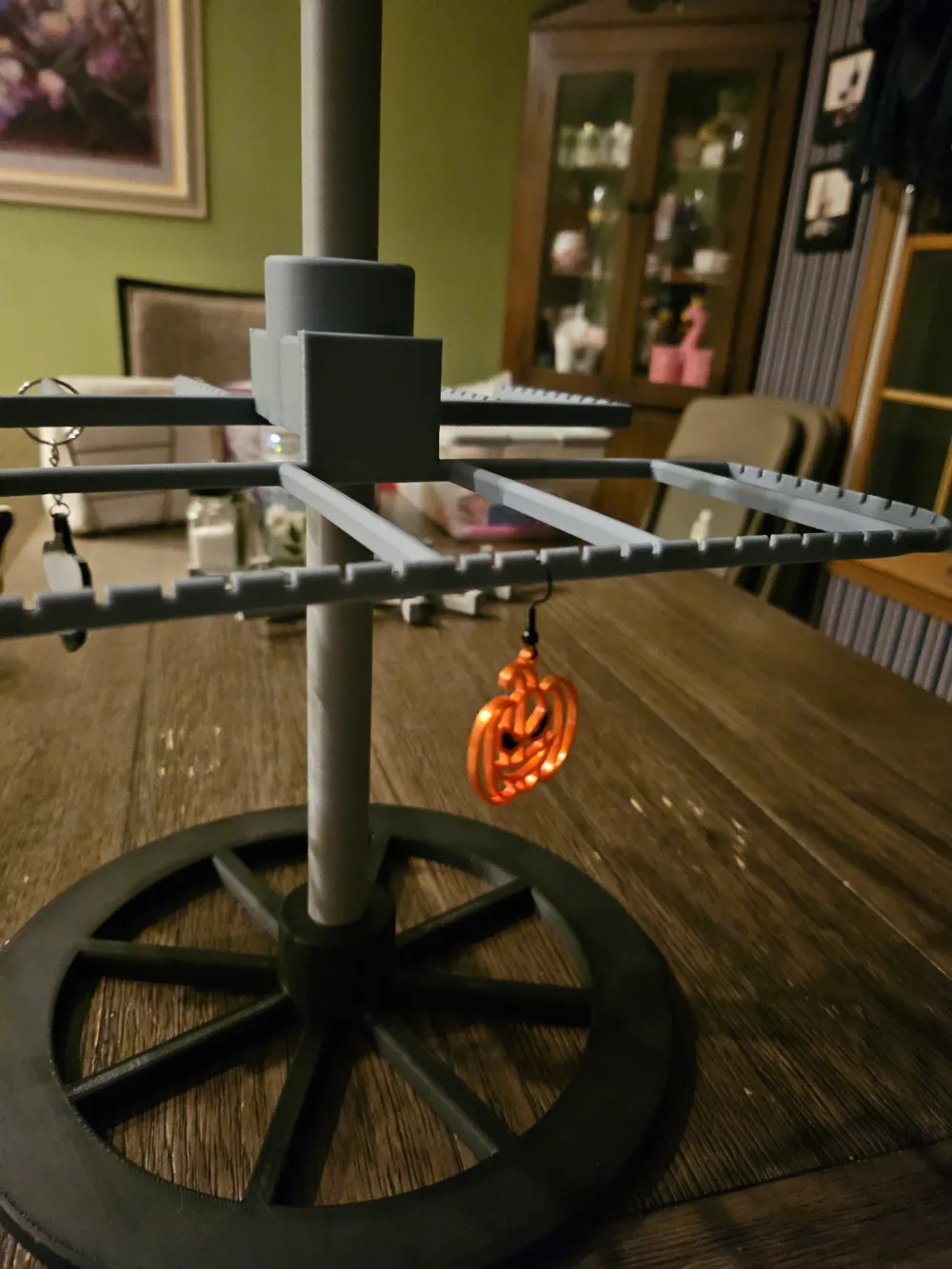 Flexible Display Stand & Hangers by Jeff Smith MakerWorld: Download ...