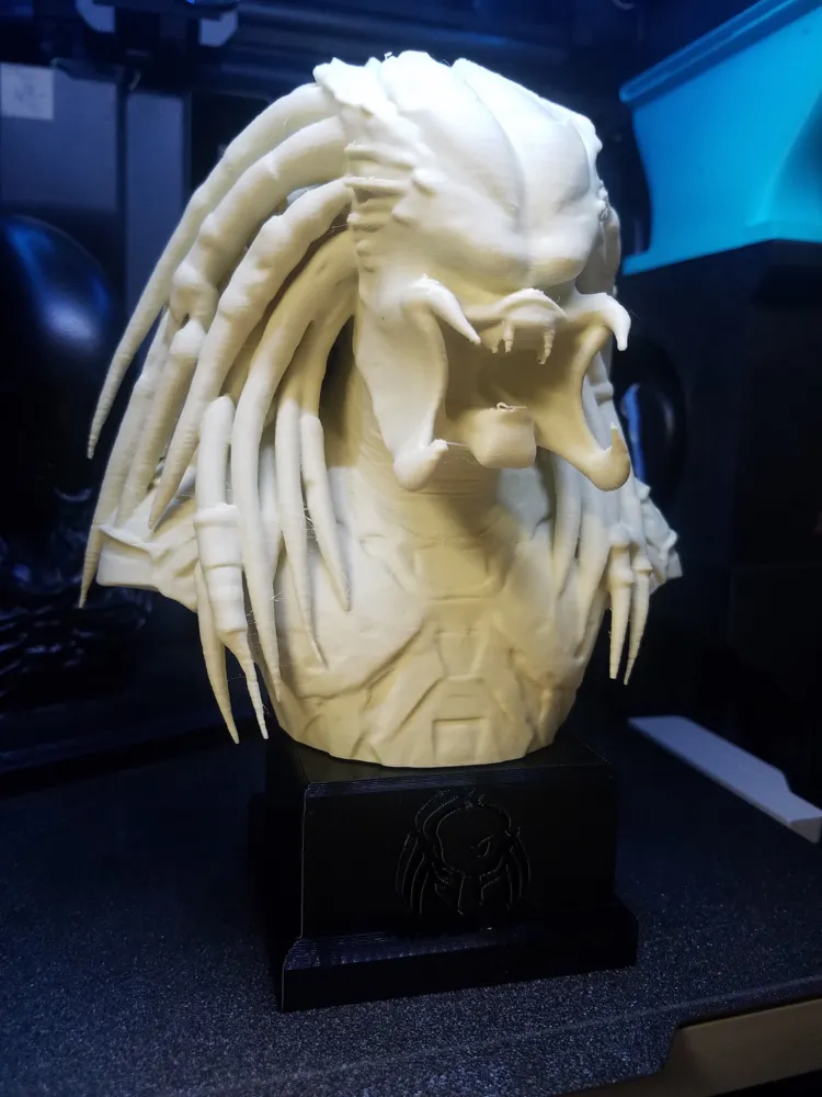 Predator Bust - Free 3D Print Model - MakerWorld