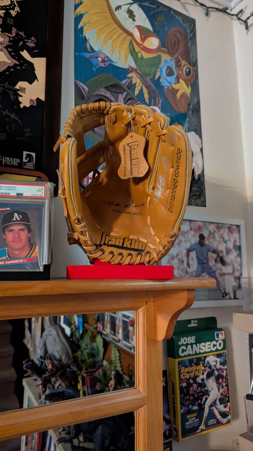 Baseball Glove Stand - Free 3D Print Model - MakerWorld
