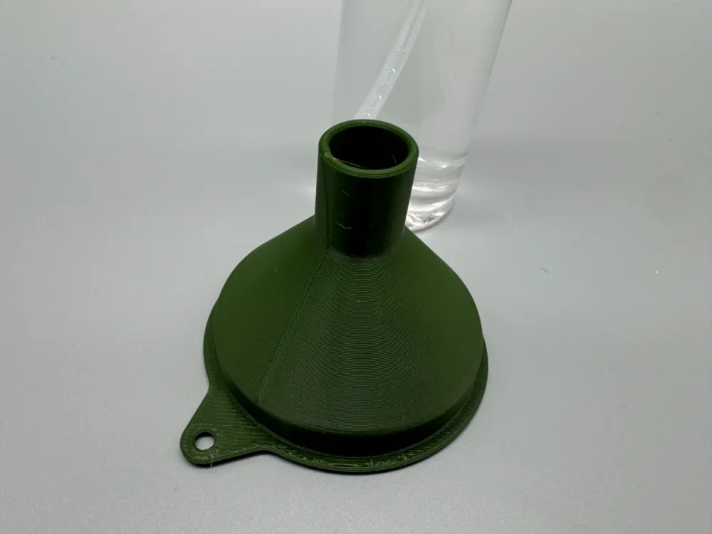 Funnel for small spray bottle by practical3D - MakerWorld
