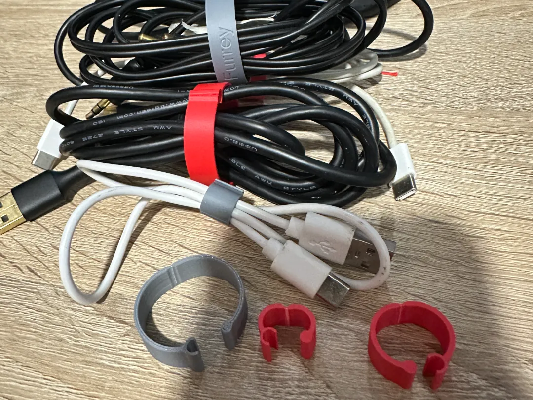 Cable Organizer Clip - Free 3D Print Model - MakerWorld