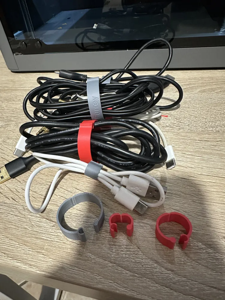 Cable Organizer Clip - Free 3D Print Model - MakerWorld
