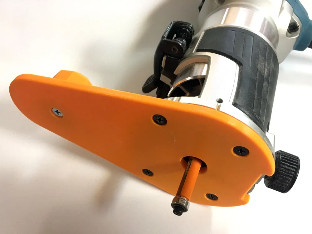 Makita RT0700 Extended Base with Grip by Filip Honzárek - MakerWorld