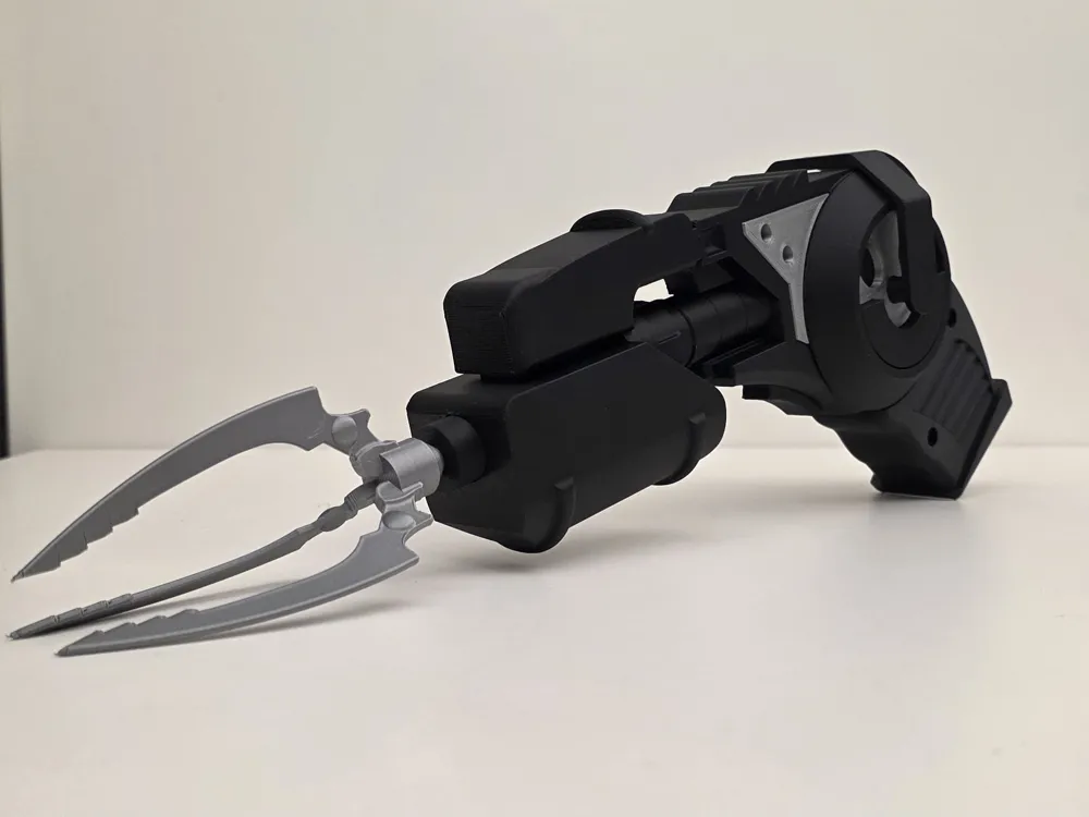 Batman Arkham Origins Batclaw - Free 3D Print Model - MakerWorld