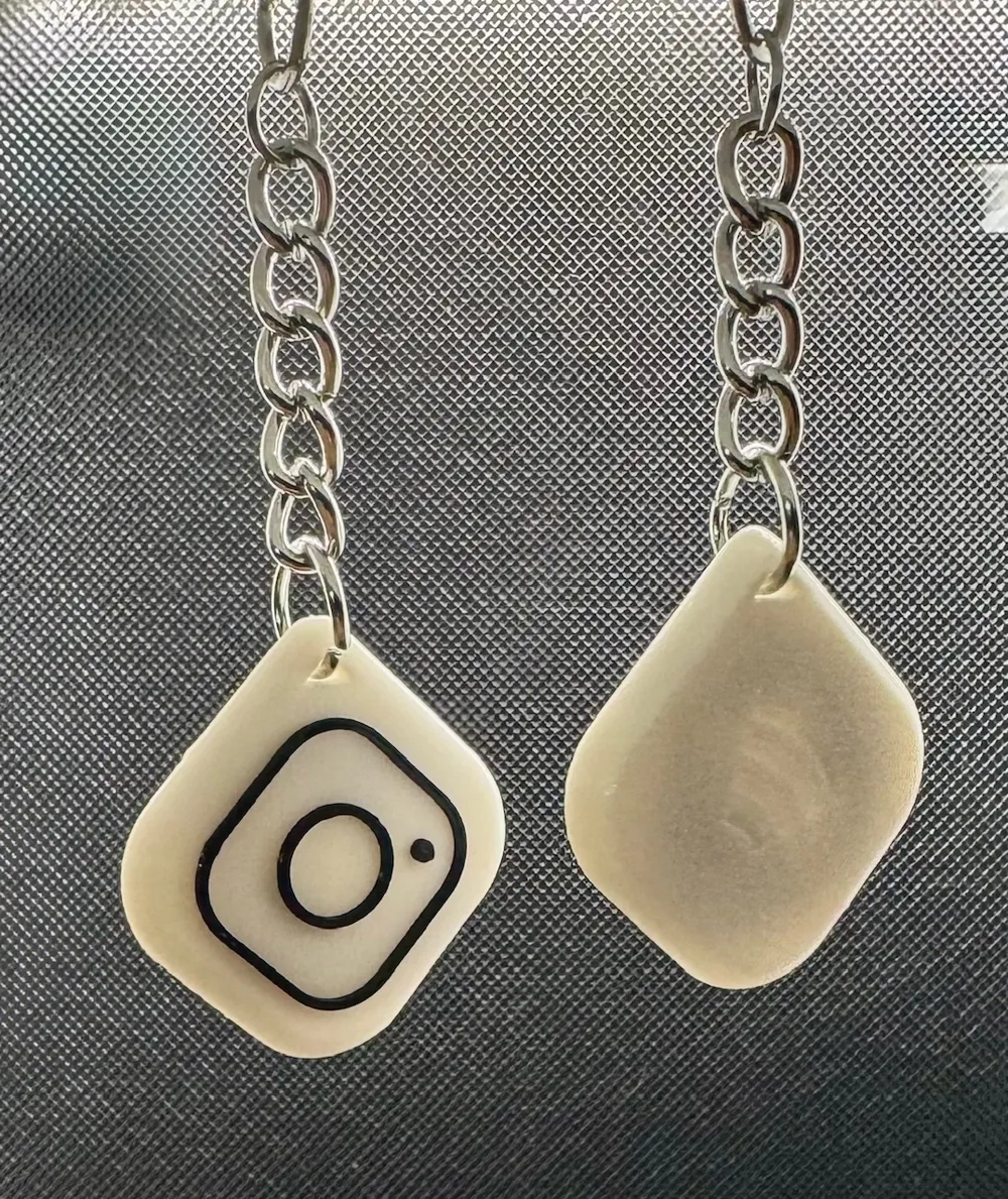 NFC Instagram Keychains Social Media Advertising by SM3YMakerWorld ...