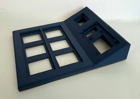 Estación de trabajo Arduino Mega por Grump Bucket MakerWorld: Descarga ...