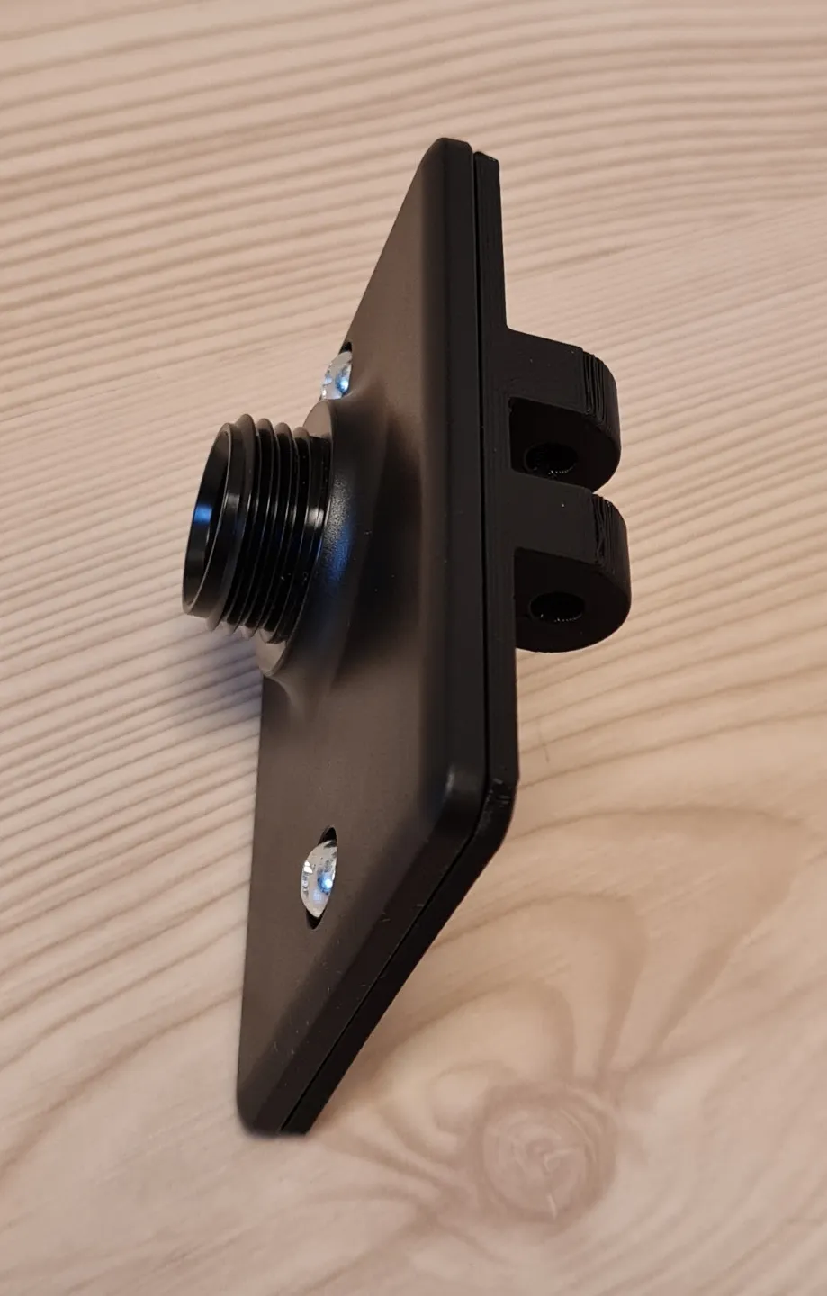 Valve Lighthouse mount angle plates by buddel - MakerWorld