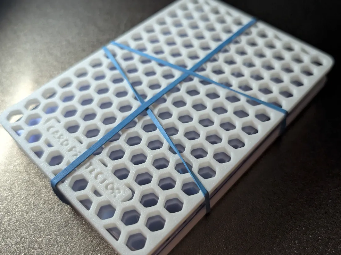 Card Saver 1 - Card Shipment Protector - Free 3D Print Model - MakerWorld