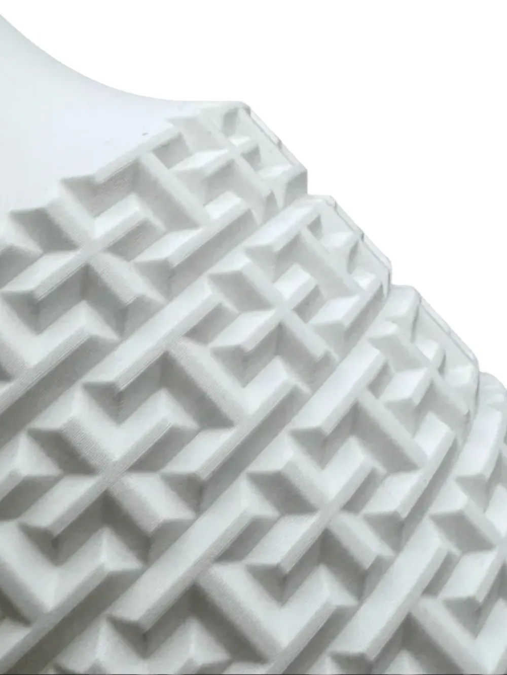 Geobrick Tapered Shoulder Vase - 3 Sizes - Free 3D Print Model - MakerWorld