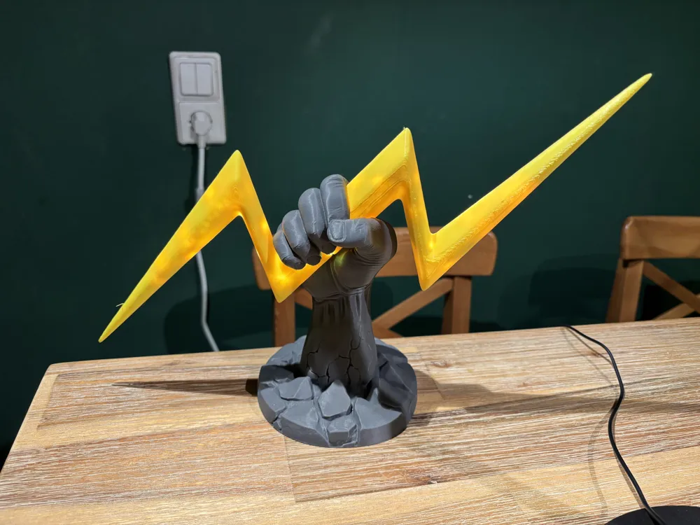 宙斯雷电灯 – 风暴之手 来自 Salewski3D MakerWorld：免费下载 3D 模型