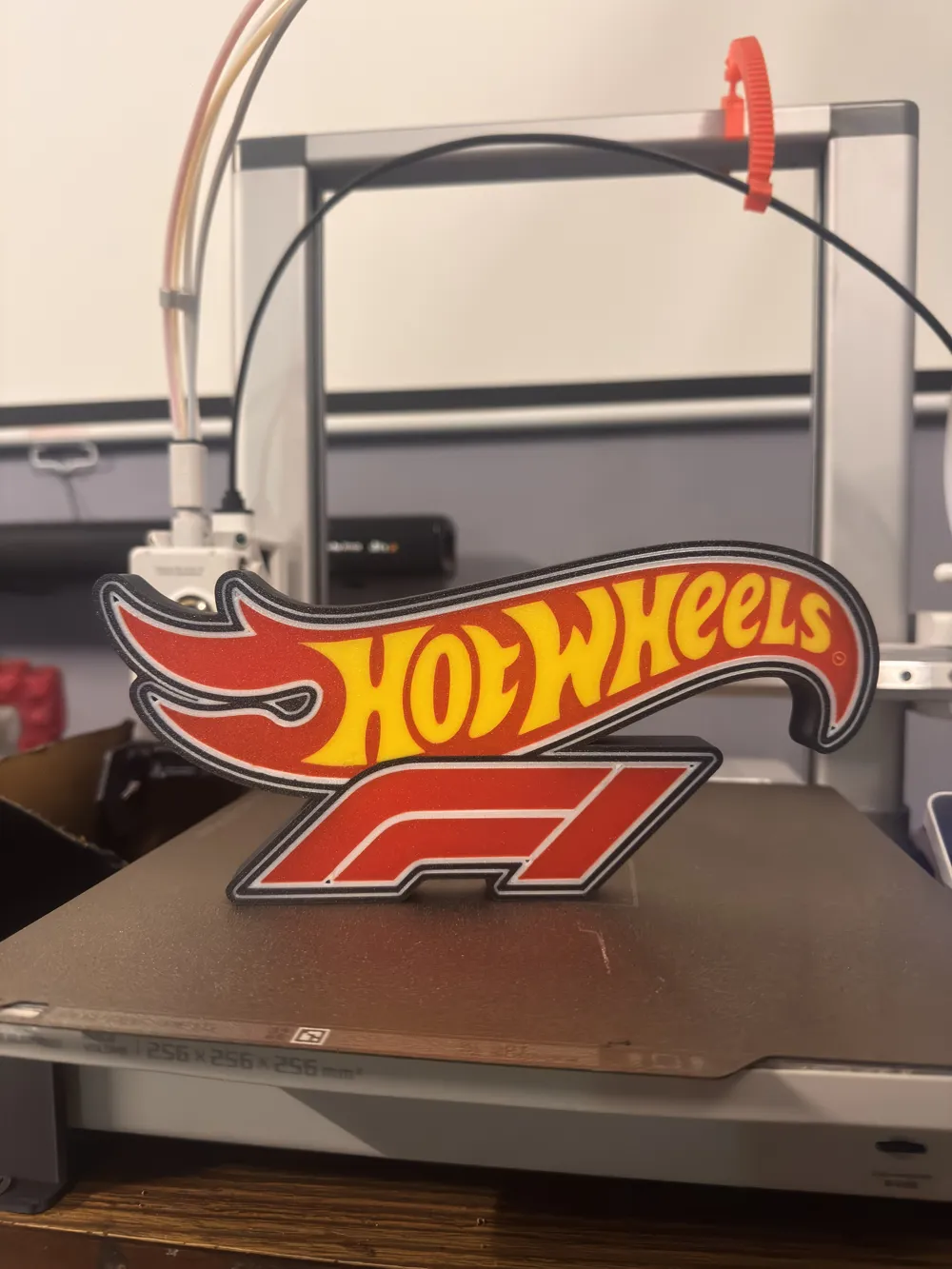 Hot Wheels × F1 Lightbox Logo - Free 3D Print Model - MakerWorld