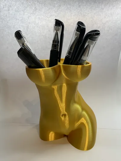 Woman Feets - timid pose - pen holder by Olle3D - MakerWorld
