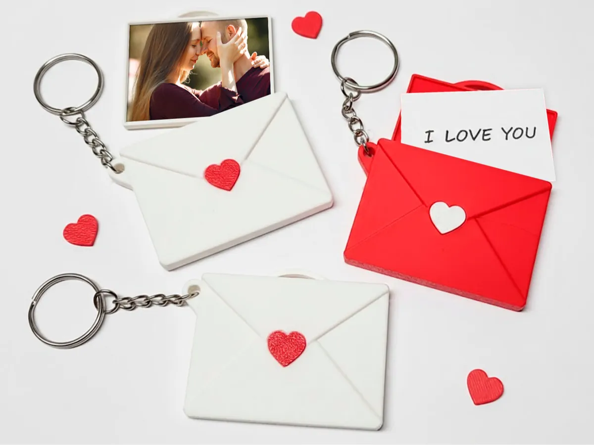 Letter Keychain with photo v2 Saint Valentine Gift - Free 3D Print ...