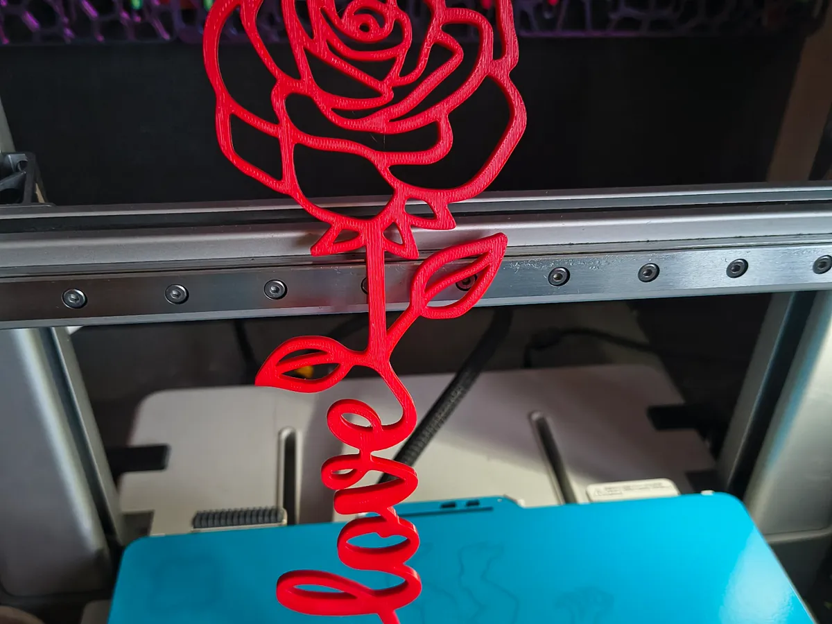 Valentine rose bouquet topper - Free 3D Print Model - MakerWorld