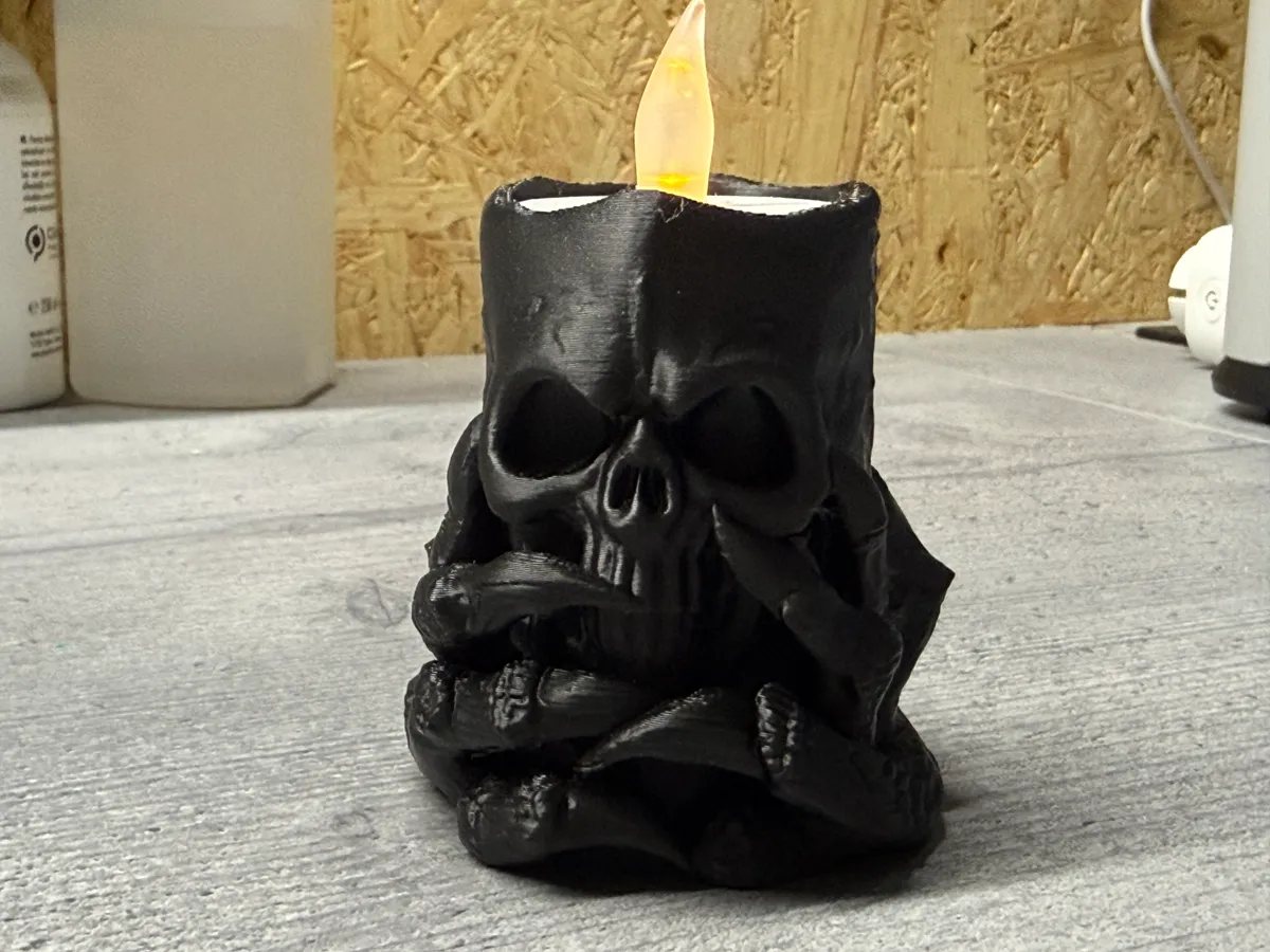 Skull with snakes and tealight - Free 3D Print Model - MakerWorld
