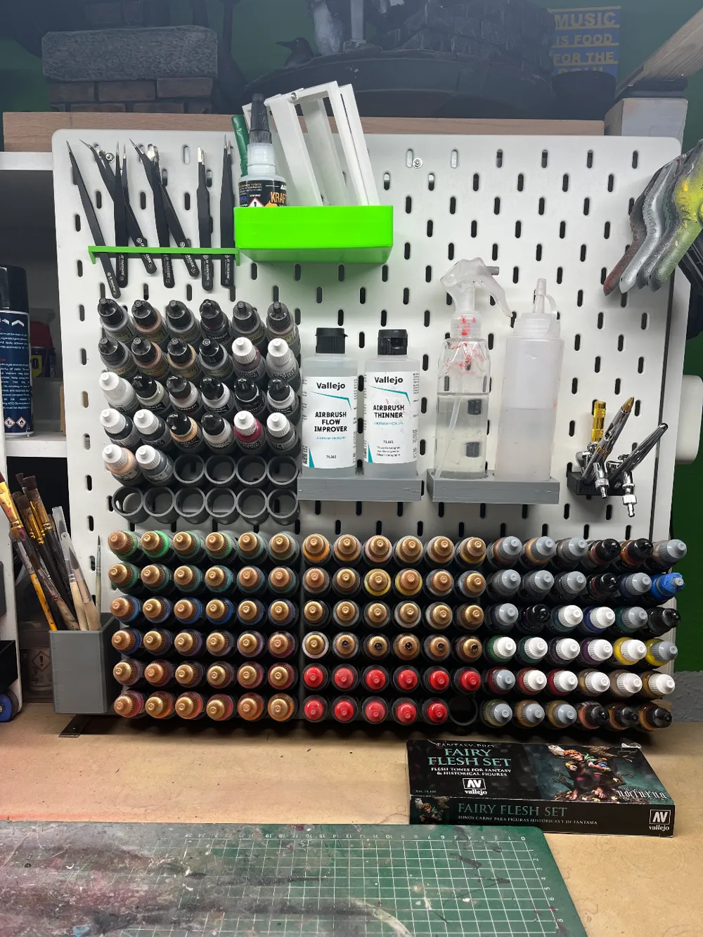 Modular Skadis Paint Rack UPDATE Vers. 2 by Kinni - MakerWorld