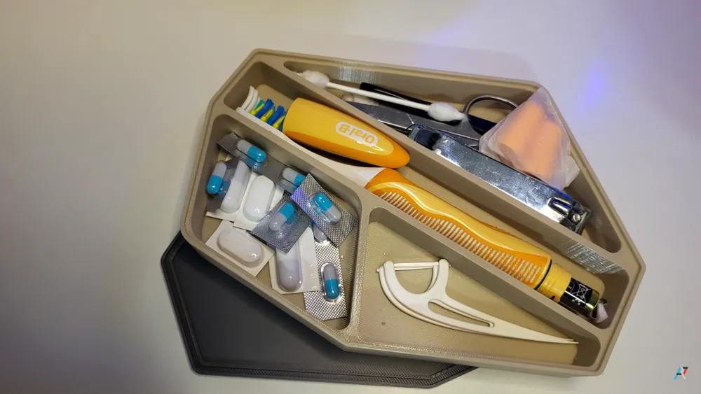 Compact Travel Kit by ARt MakerWorld: Download Free 3D Models
