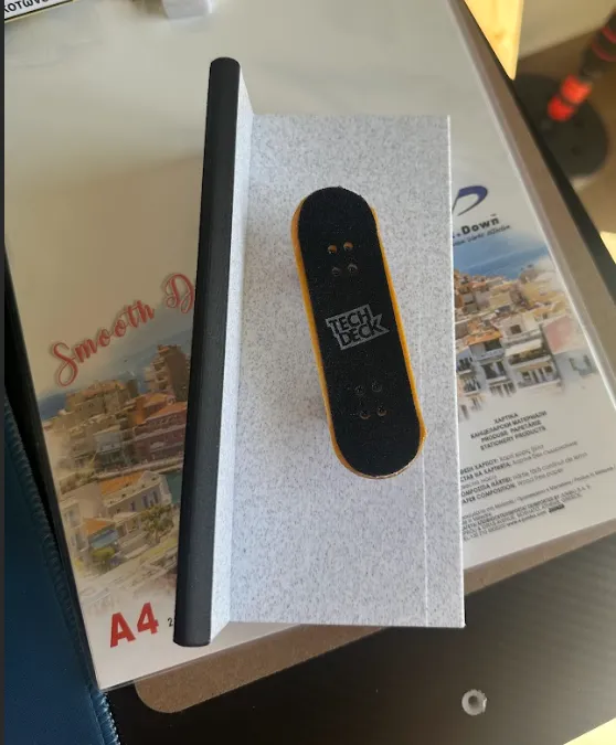 FingerBoard / Tech Deck Obstacle With Rail by MadMARIOS - MakerWorld