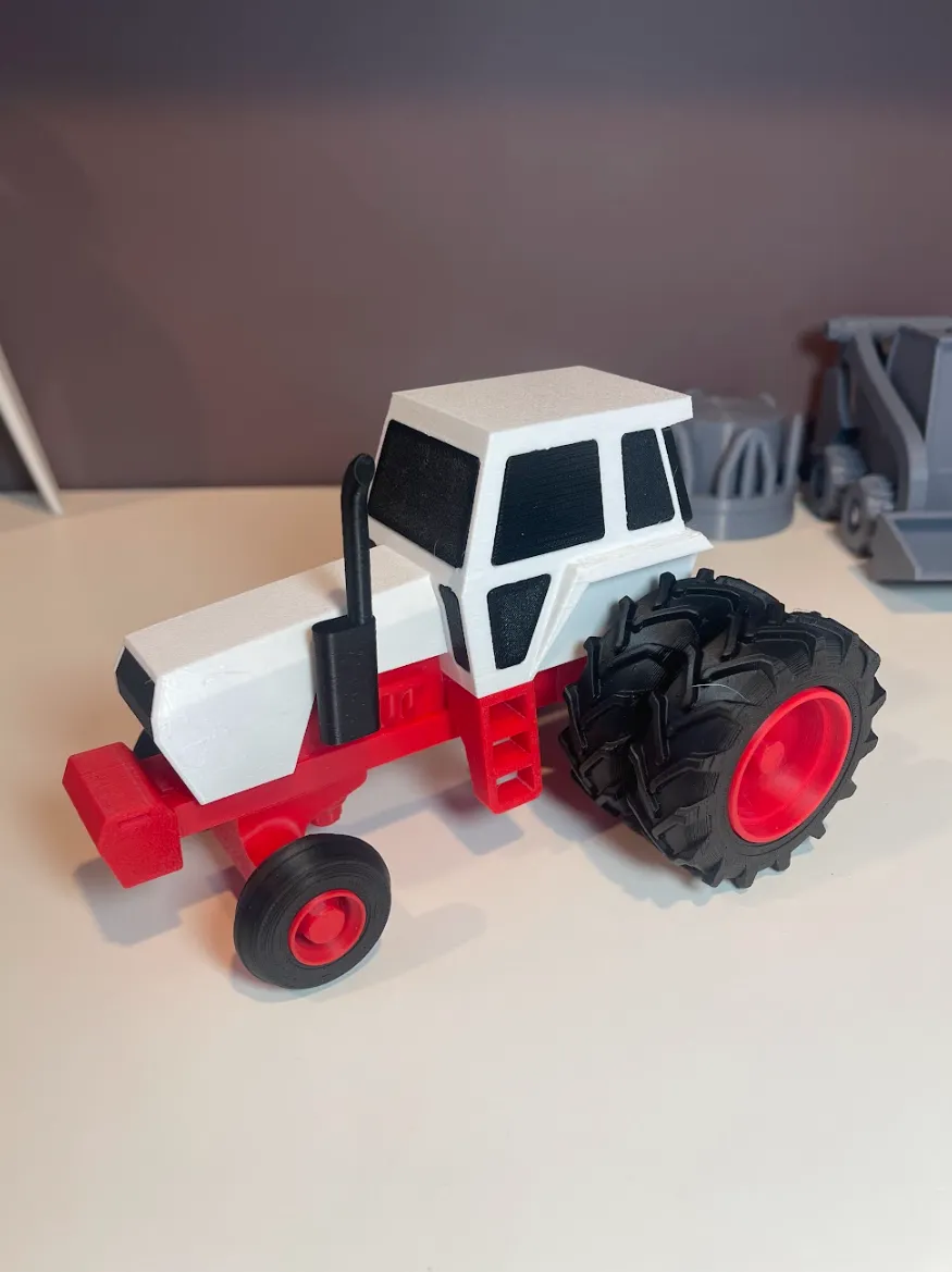 Vintage Row Crop Tractor Toy - Free 3D Print Model - MakerWorld