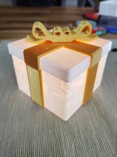 Gift box with light (Caja de regalo con luz) by WarriorSoto - MakerWorld