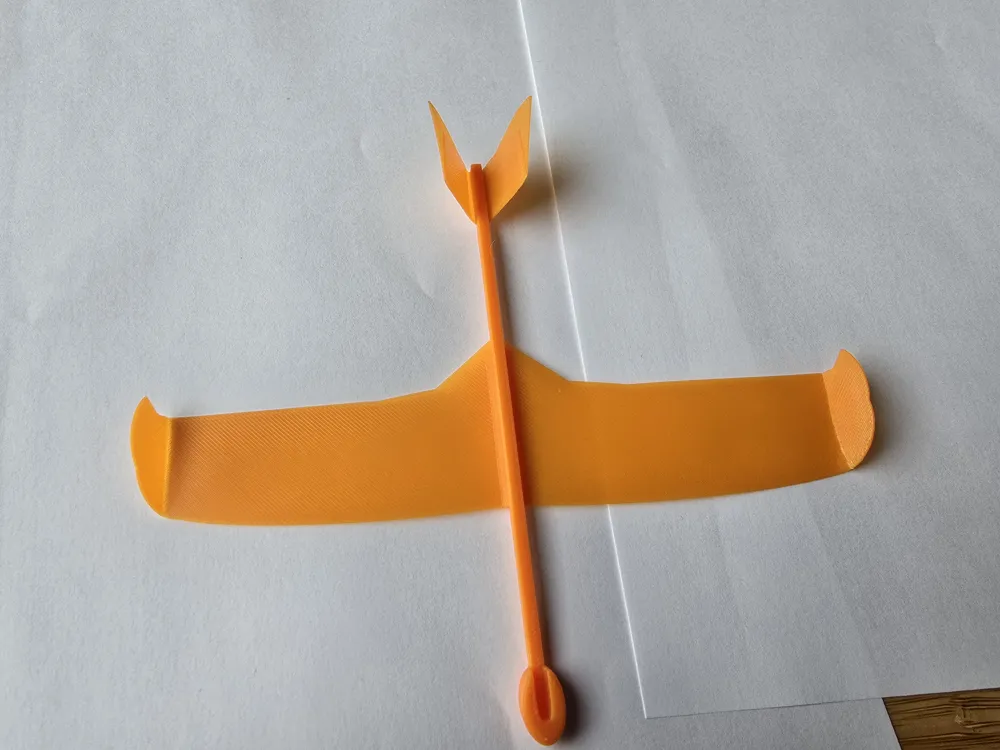 Fast flying plane V3 by Jonathan MakerWorld: Download Free 3D Models