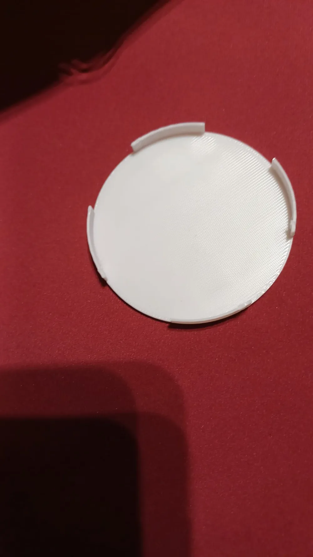 Round Cover with 4 retaining tabs - no supports - Free 3D Print Model ...
