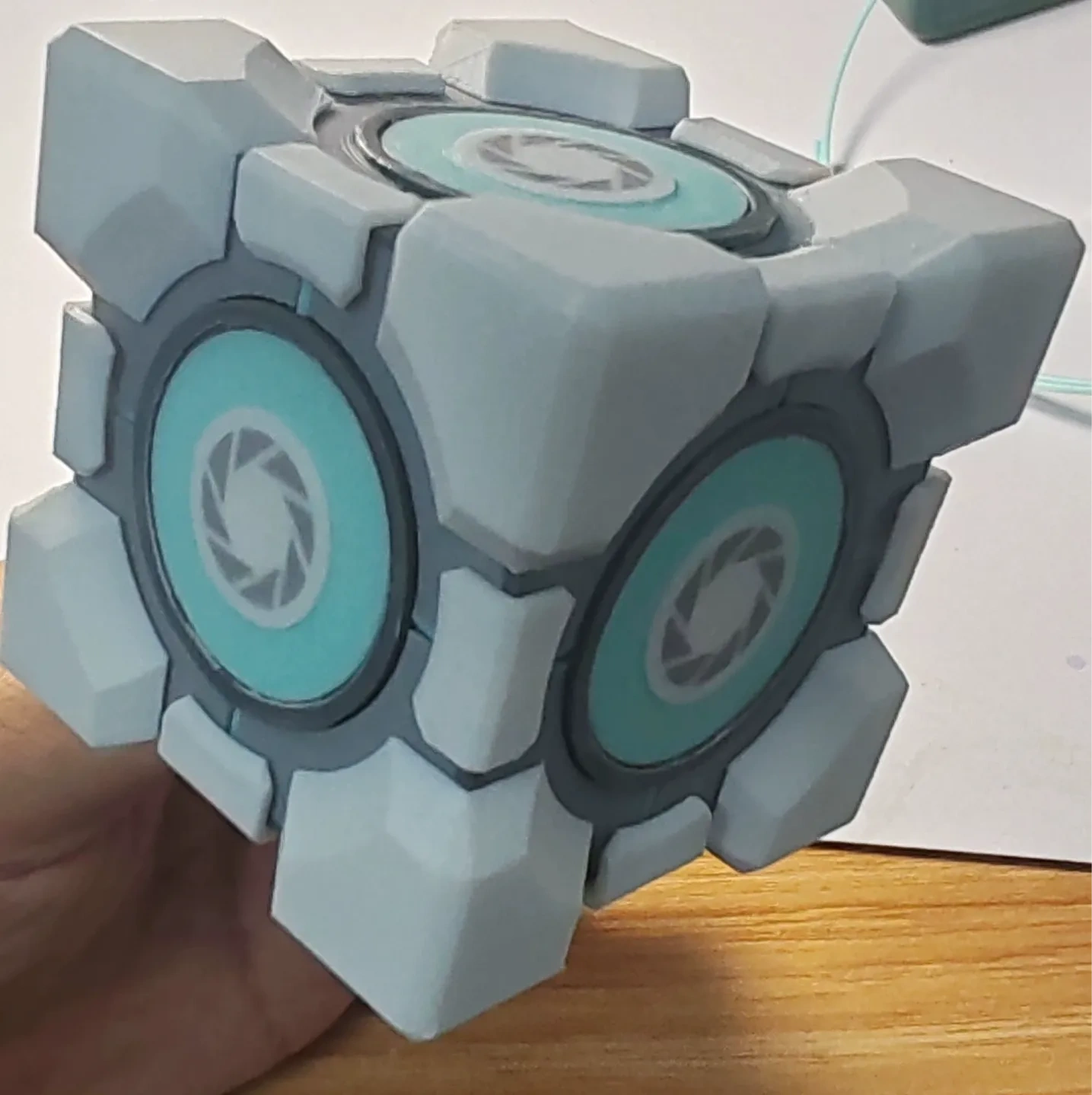 Portal 2 Weighted Companion Cube Remixed by Zardozlv.w - MakerWorld