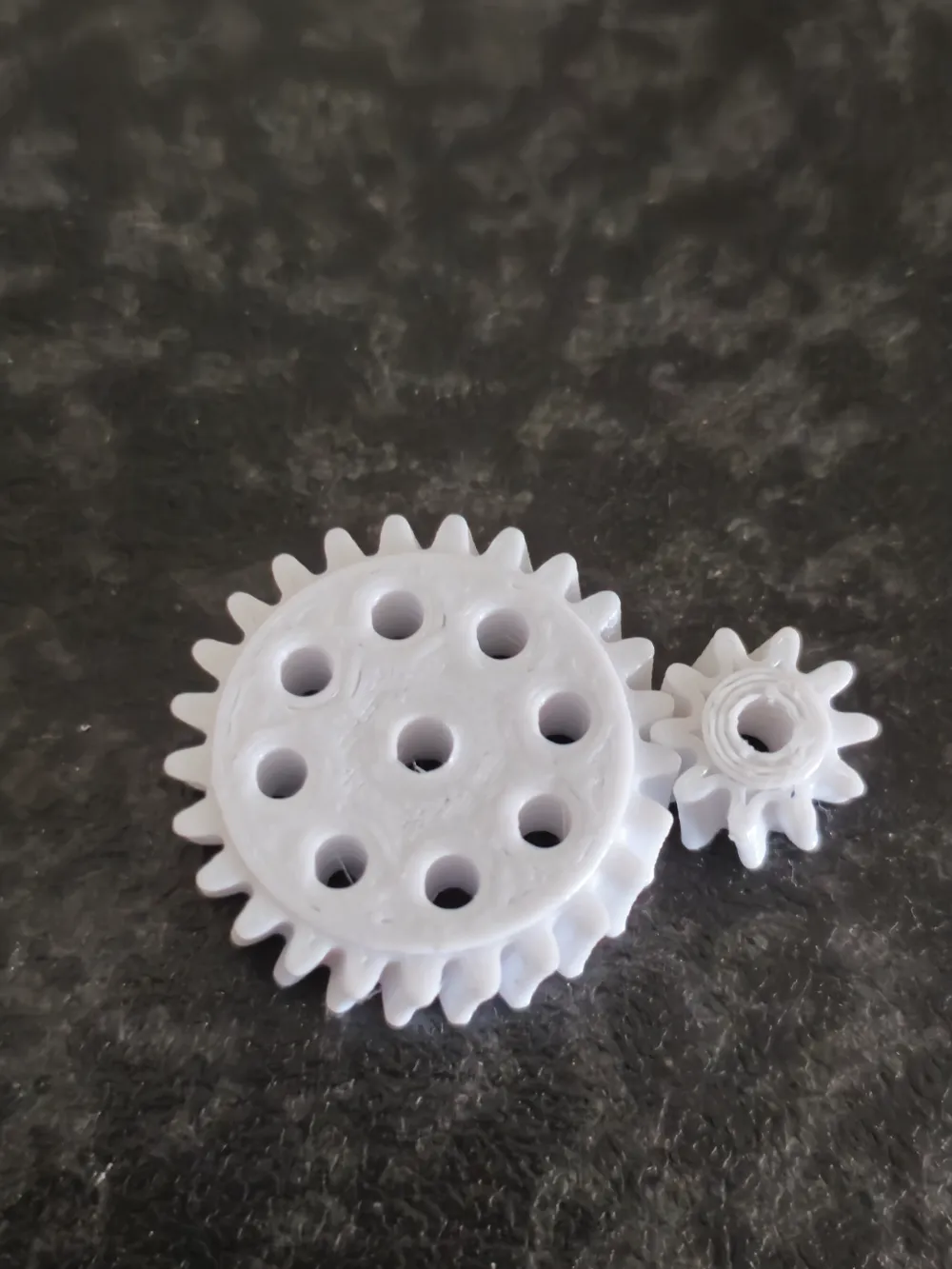 Helical gears 10T and 25T - Free 3D Print Model - MakerWorld