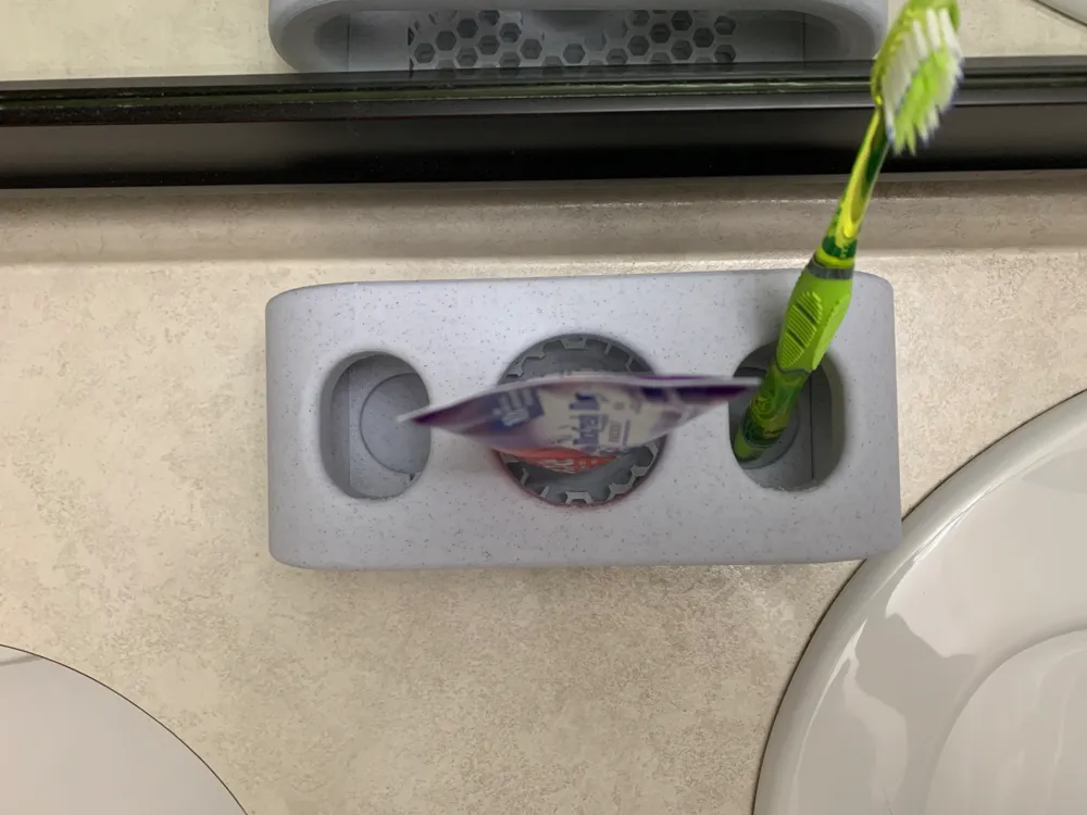 Large oval toothbrush rack by Diamondback149 - MakerWorld