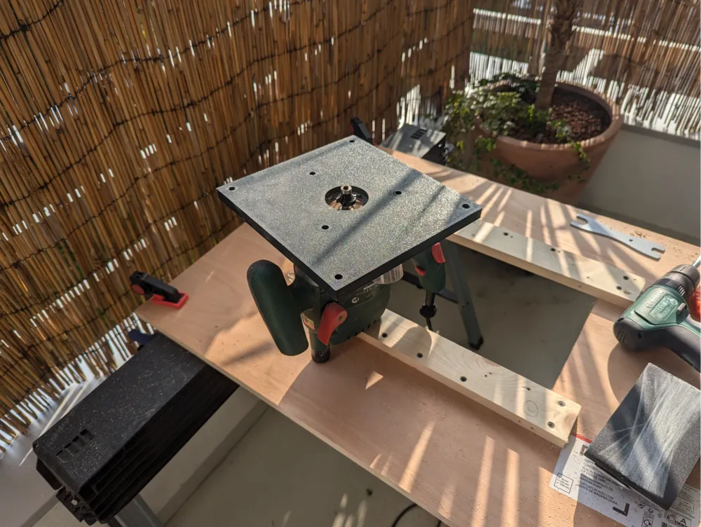 Bosch Home and Garden POF 1400 ACE Router Plate by François M - MakerWorld