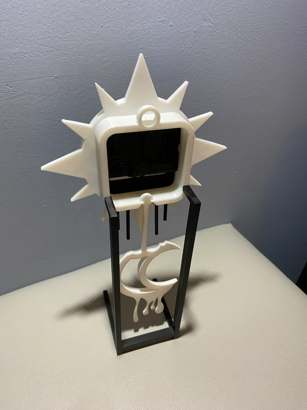 Sun Clock with Pendulum Moon by D.Sign MakerWorld: Download Free 3D Models