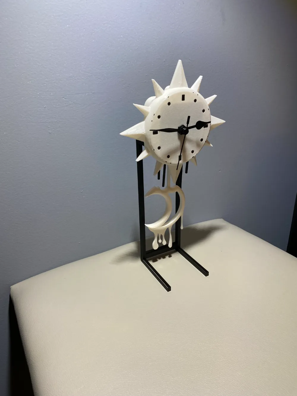 Sun Clock with Pendulum Moon by D.Sign MakerWorld: Download Free 3D Models