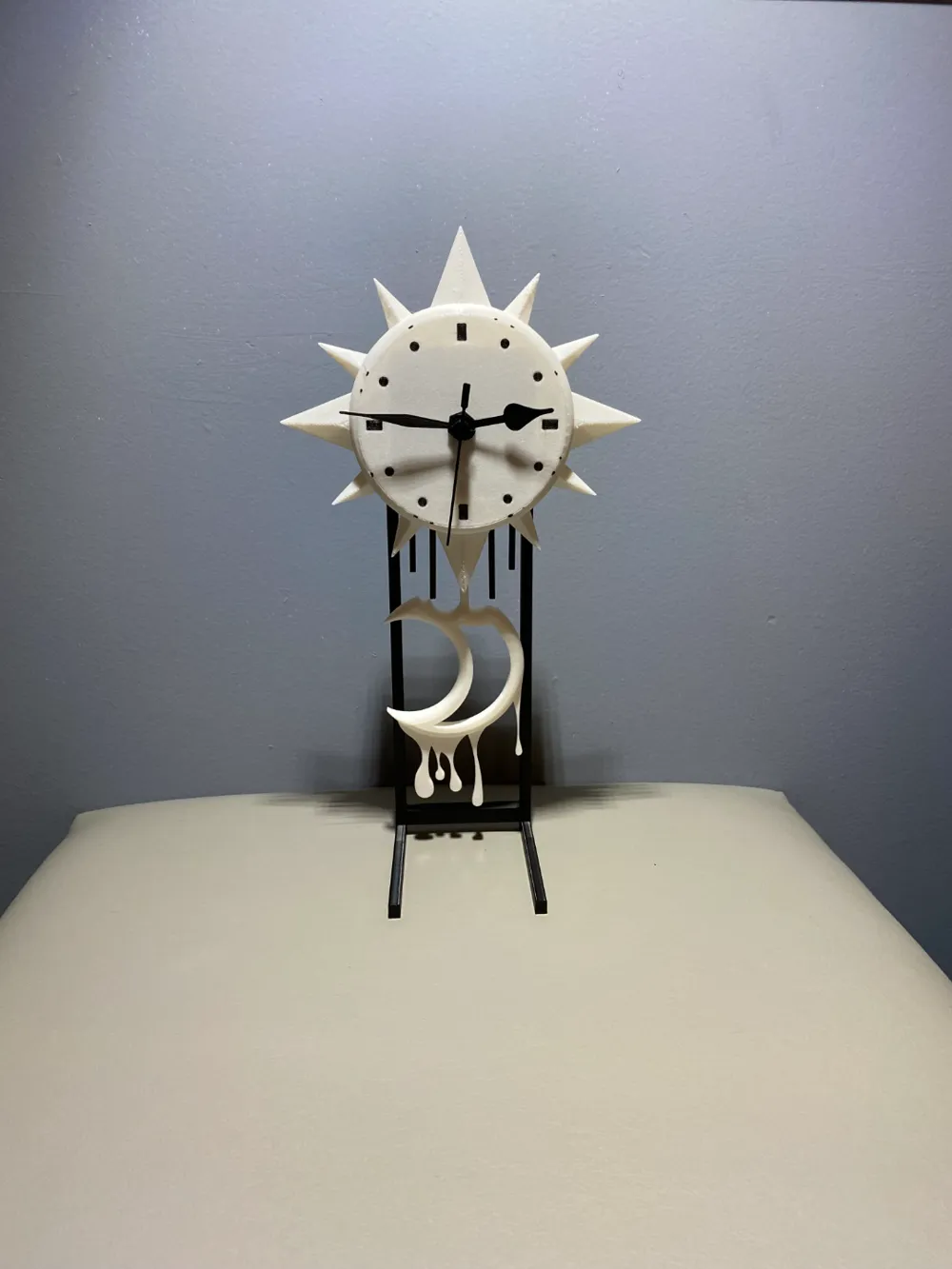 Sun Clock with Pendulum Moon by D.Sign MakerWorld: Download Free 3D Models