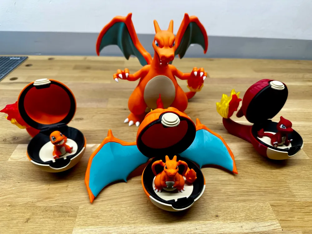 Charizard Ball - Pokemon - Pokeball Functional by Torikami - MakerWorld