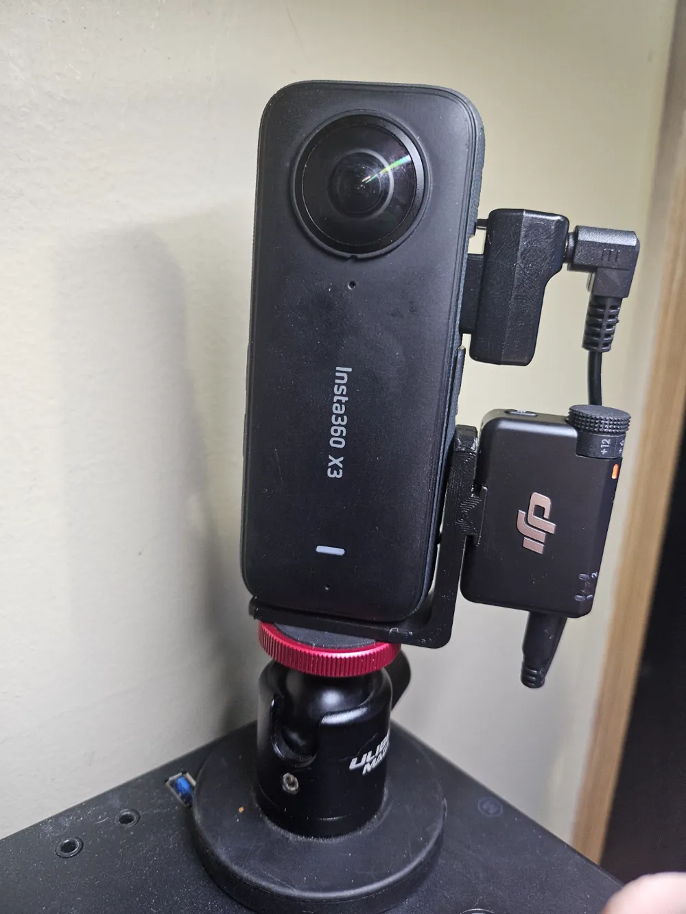DJI Mic Mini Mount for Insta360 x3 by Ephemera3D MakerWorld: Download ...